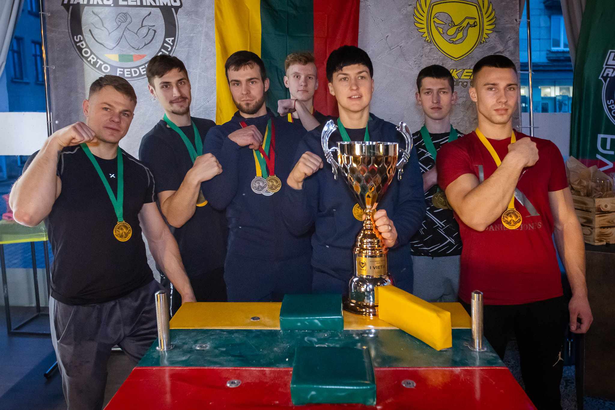 Šilutiškiai triumfavo rankų lenkimo turnyre - Šilutės naujienos